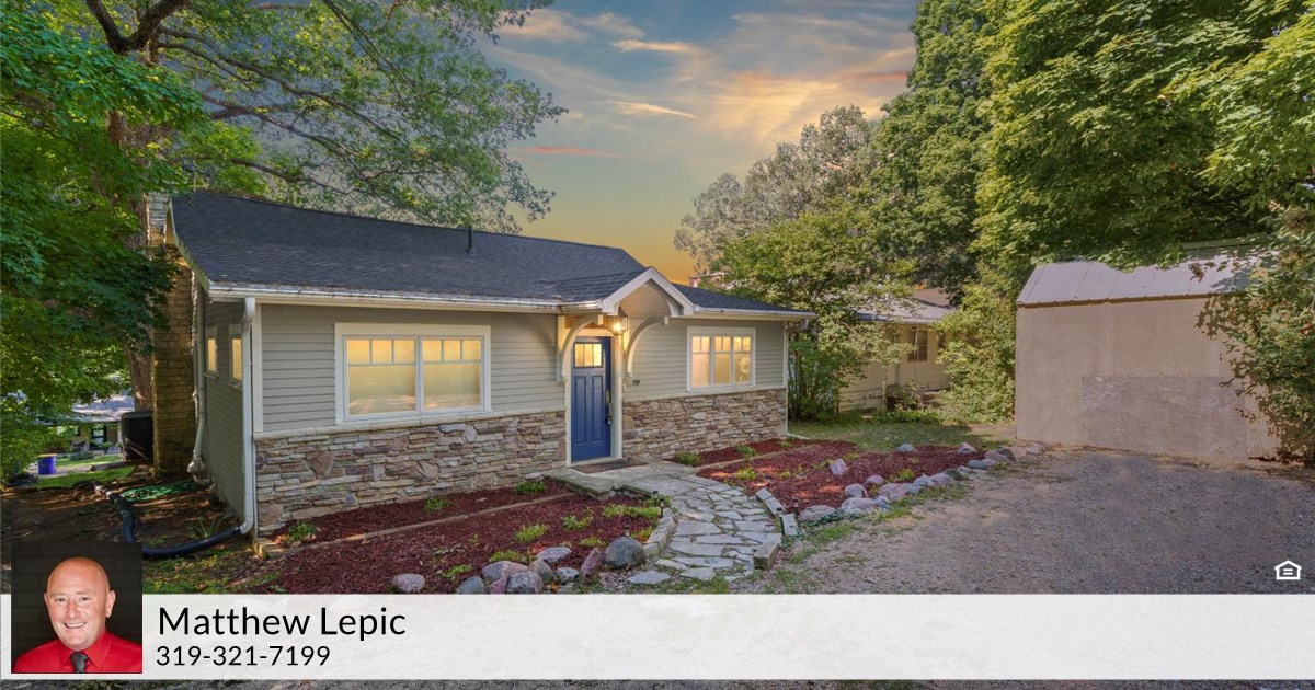 3714 Cottage Reserve Rd NE, Solon, IA 52333